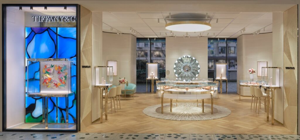 Tiffany & Co. eröffnet neuen Store im GLOBUS Zürich Bahnhofstrasse ...